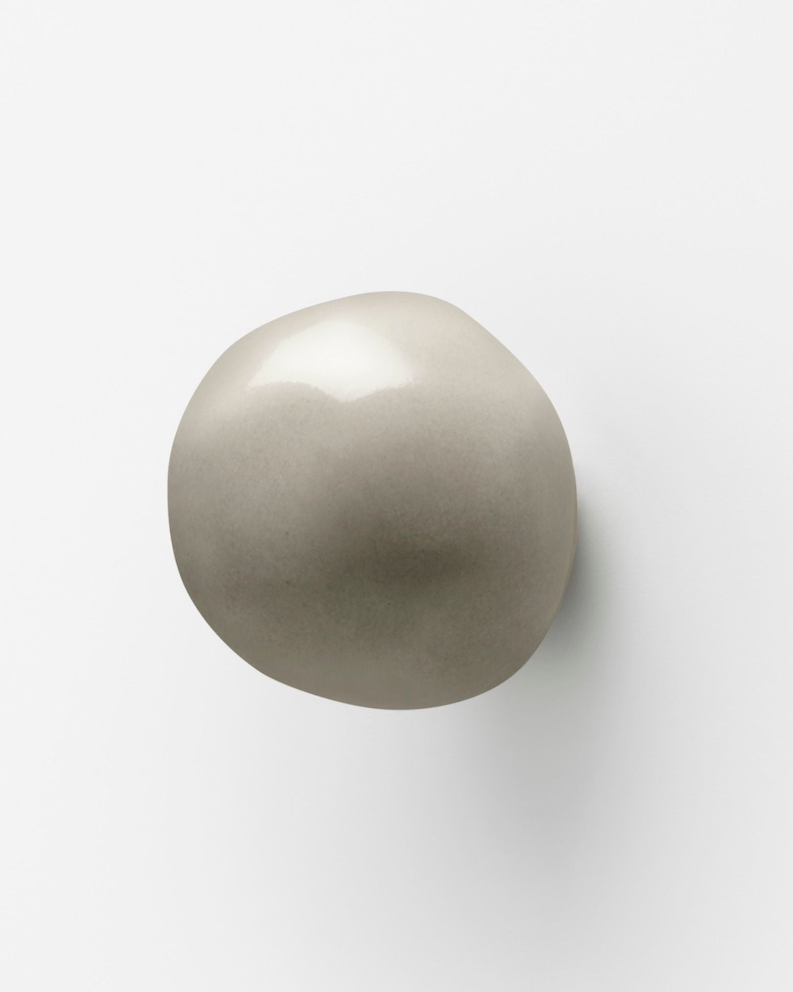 Candy cabinet ceramic handle in Moon White | A.S.Helsingö